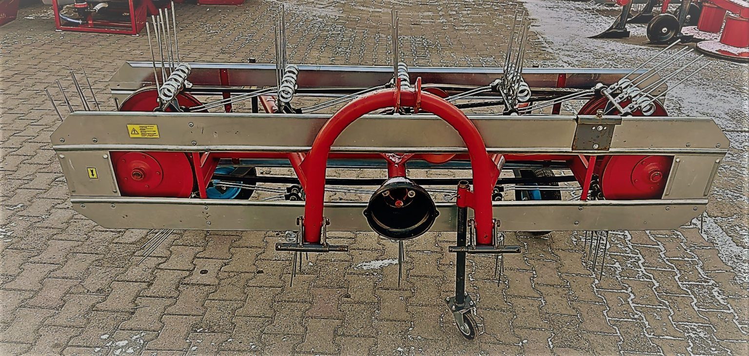 Greblă de întors fân cu curea (2,1- 2,8 m) 220 Kg – Ardita