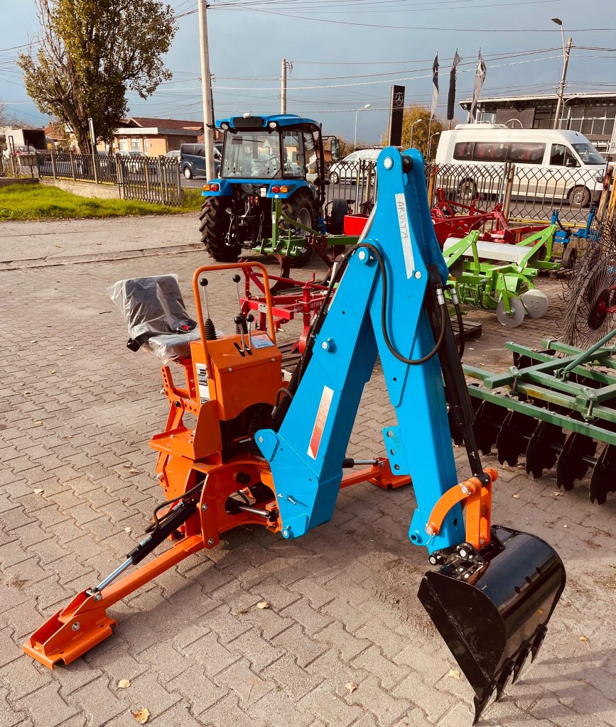 Brat Excavator 25-30 Cp – Ardita